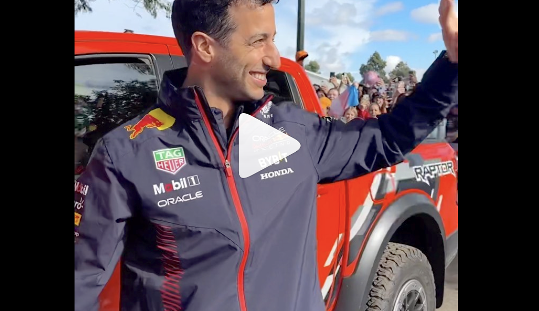 Ranger Raptor driven by Daniel Ricciardo at Australian GP | Ranger6G ...