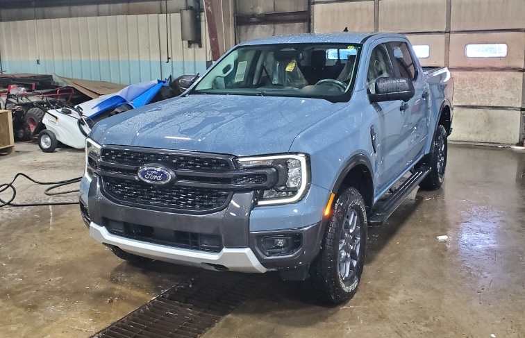 My 2024 Ranger XLT FX4 Off-Road (Azure Gray) has arrived at dealership ...