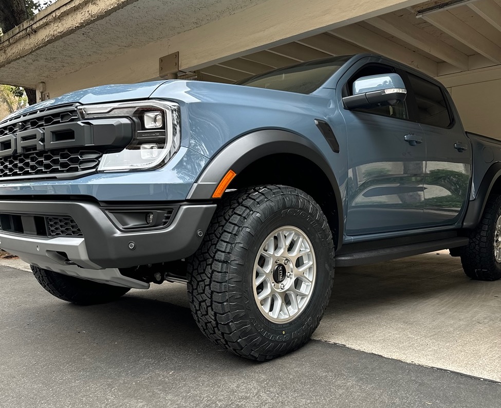 285/75/R17 Toyo Open Country A/T III (34") tires with +25mm KMC Hatchet ...