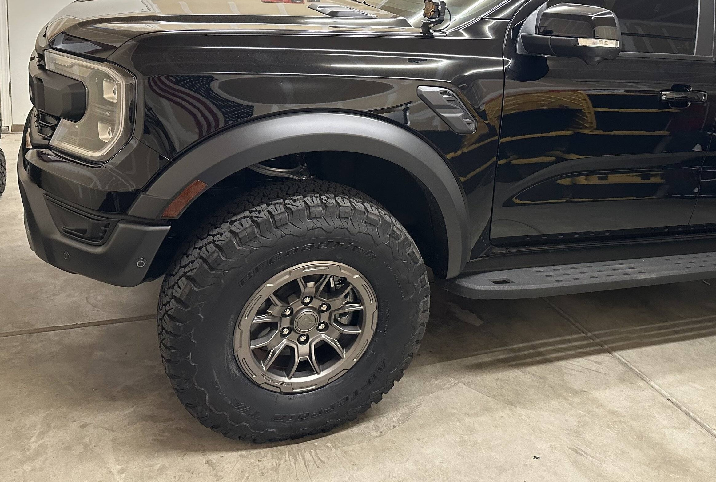 Bronco Sasquatch Roush wheels with 35s installed on 2024 Ranger Raptor ...