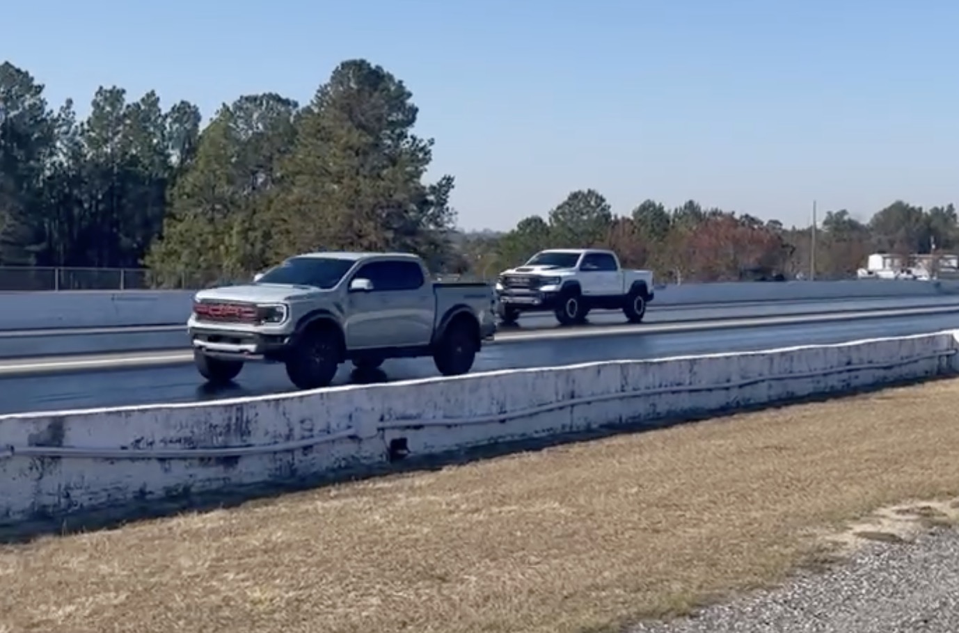 How to gap a TRX with a tuned Ranger Raptor (drag race) | Ranger6G ...