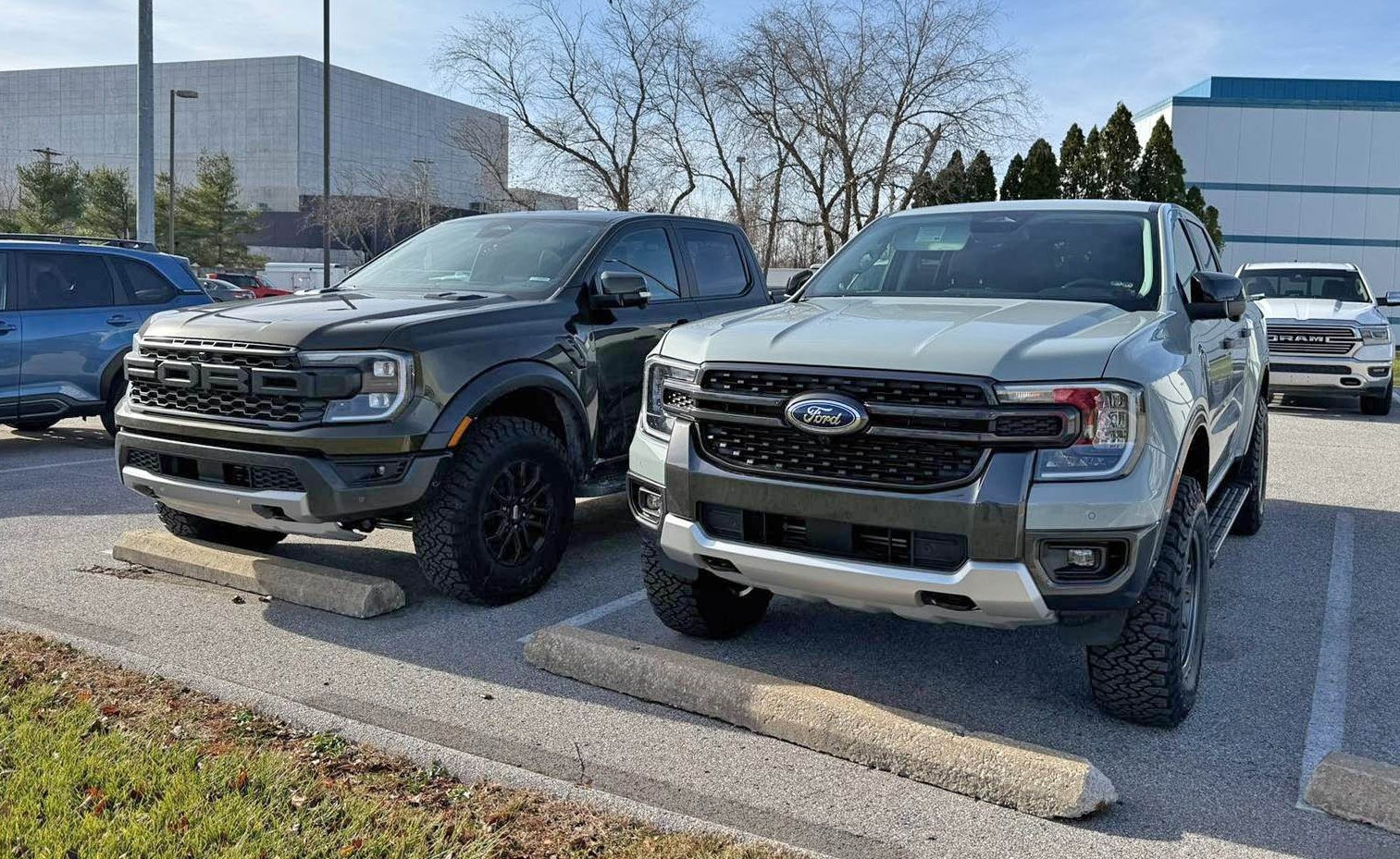 XLT FX4 with 2" Level and 285/70R-17 on Method 703 Wheels (vs. Ranger ...