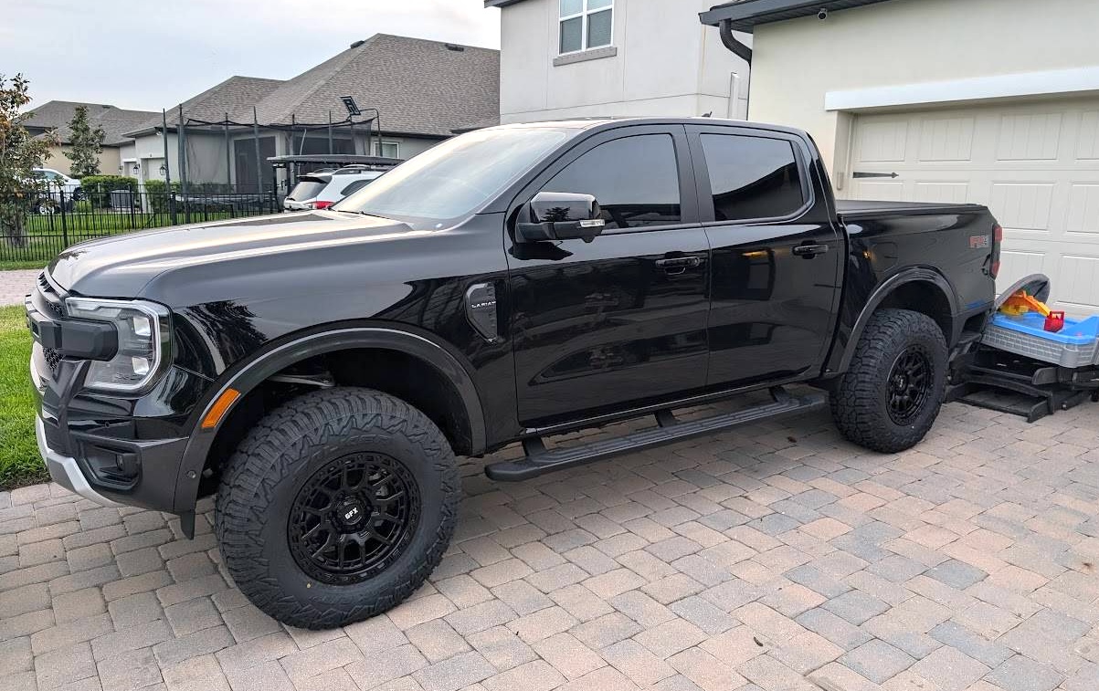 285/70R17 Falken WildPeak R/T01 + 2.5" SuperLift installed on 2024 ...